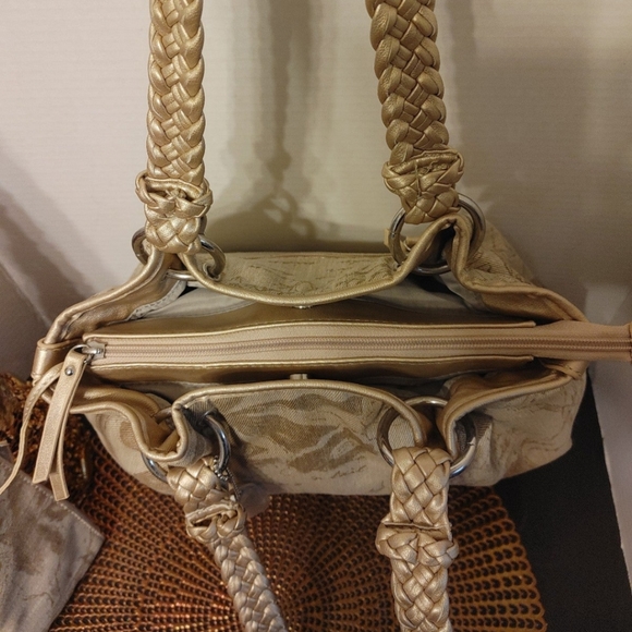Clarks | Bags | Clarks Shoulder Bag Nwot | Poshmark
